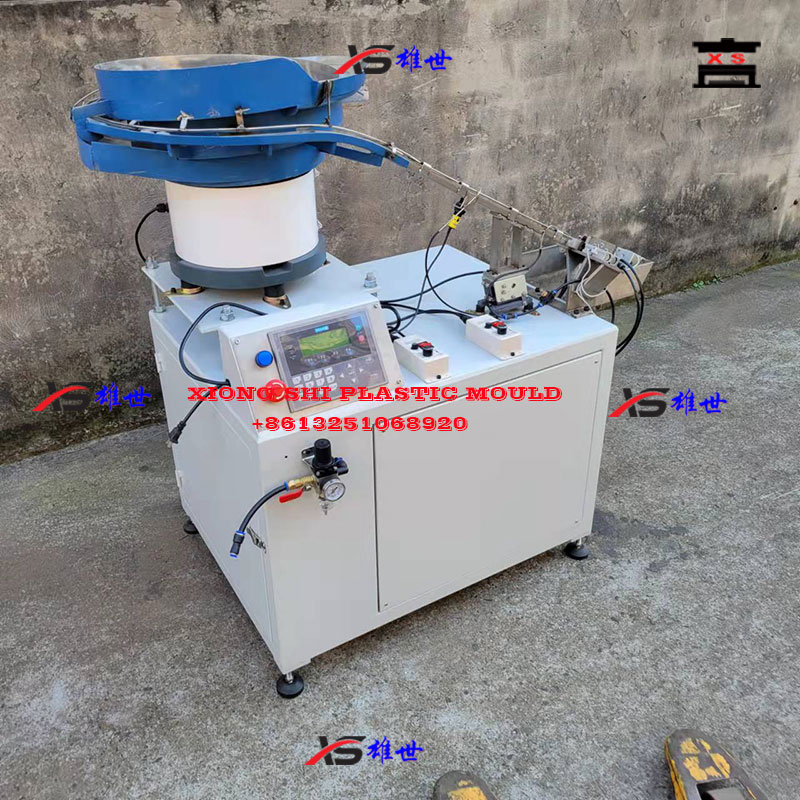 Flip Top Cap Close Machine | Flip Top Cap Selfclose Machine